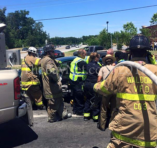 Motor vehicle accident causes extrication of one patient - The BayNet