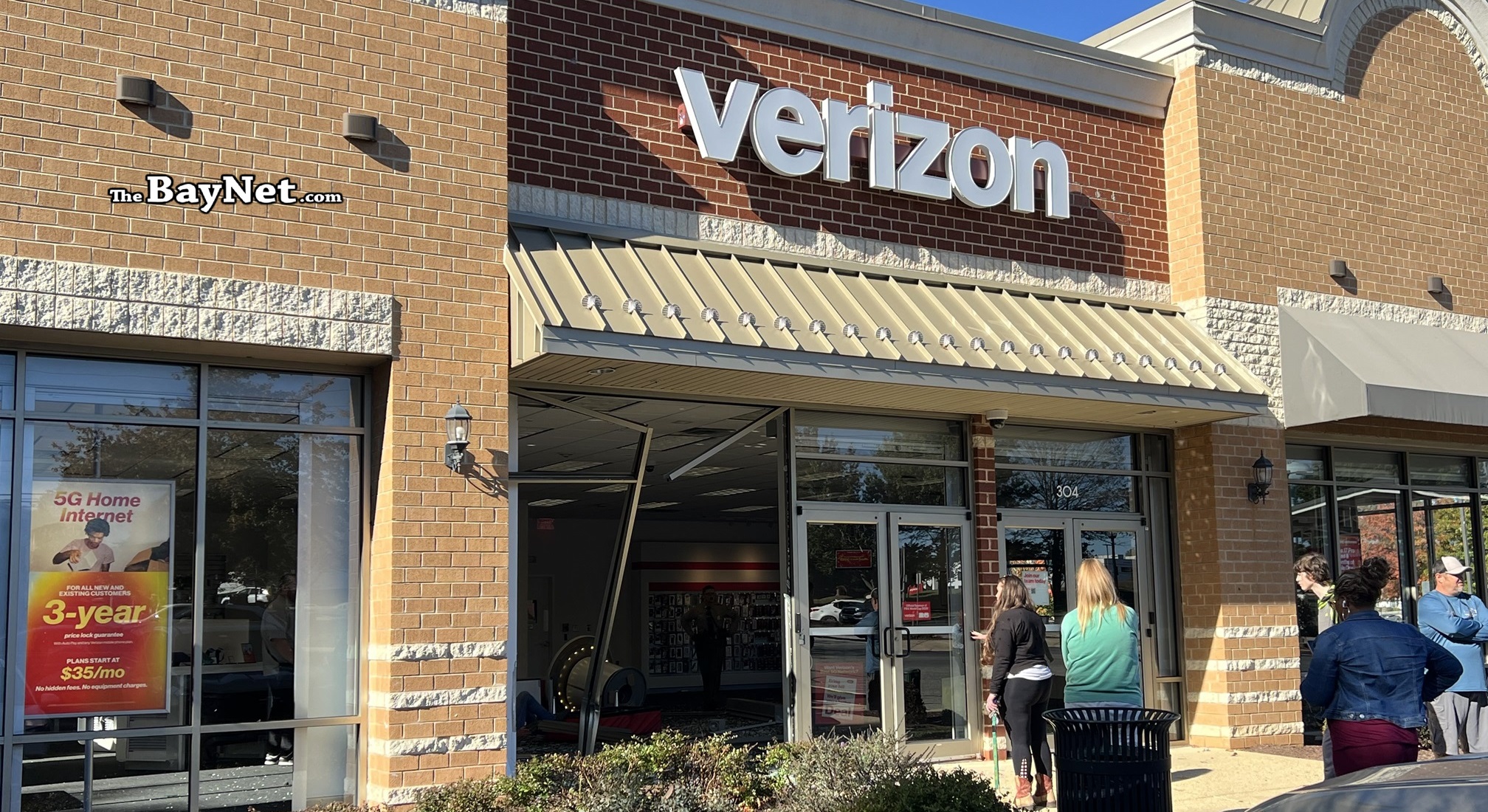 Car Crashes Into Prince Frederick Verizon; One Transported, Store ...