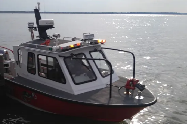 36-Foot Boat Hits Rocks Near St. Catherine’s Island; Two Boaters ...