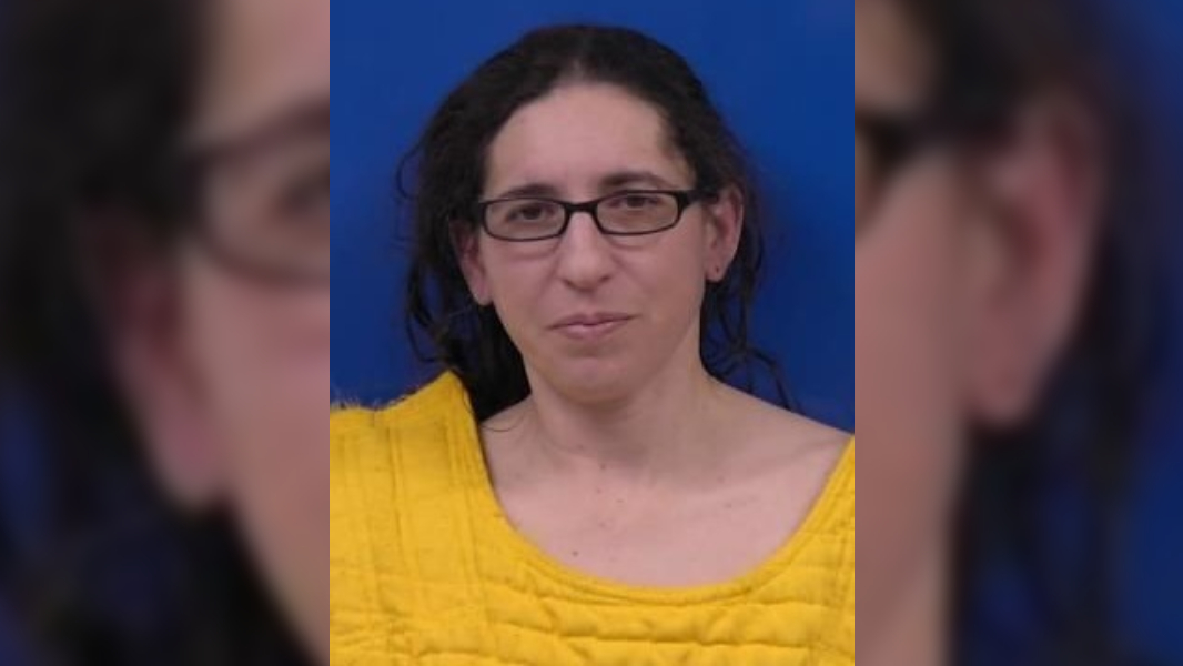 Purse Search Surprise: Waldorf Woman Arrested After Dunkirk Stop - The ...