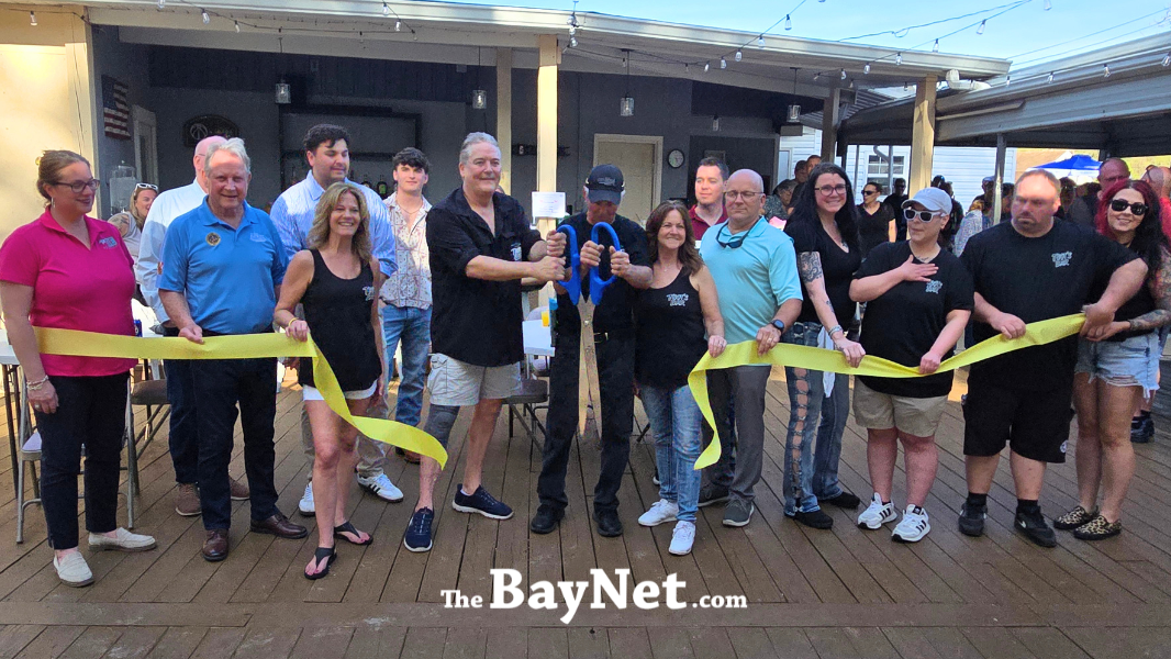 New Stage, New Look: Toot’s Bar Celebrates Ribbon Cutting In Hollywood ...
