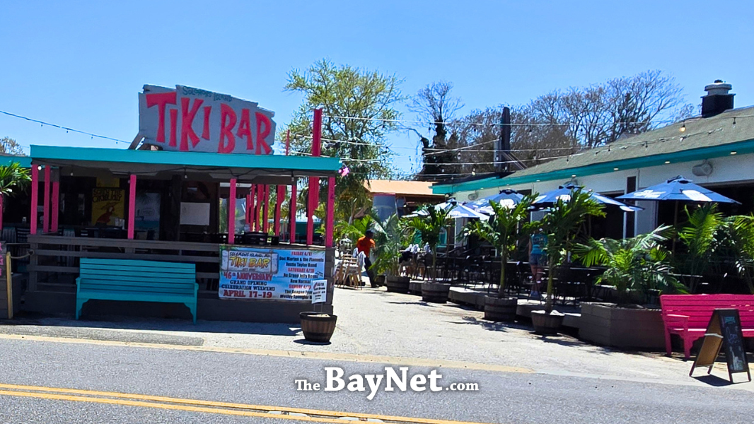 Brunch, Bands And Fresh Crushes: Solomons Tiki Bar Is Back And Open ...